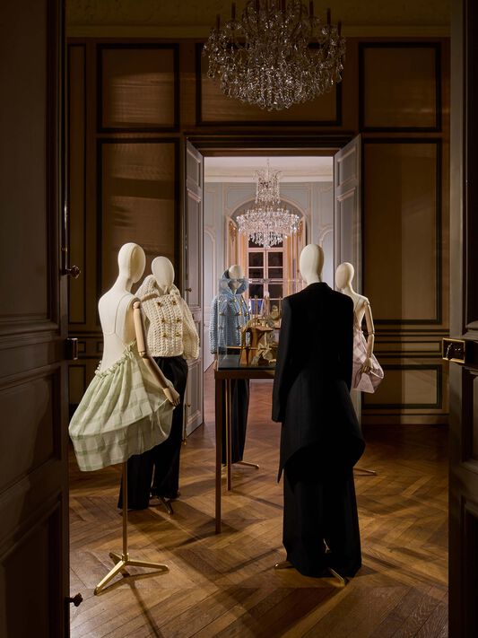 FW25 Collection for Women and Men - LOEWE - LOEWE